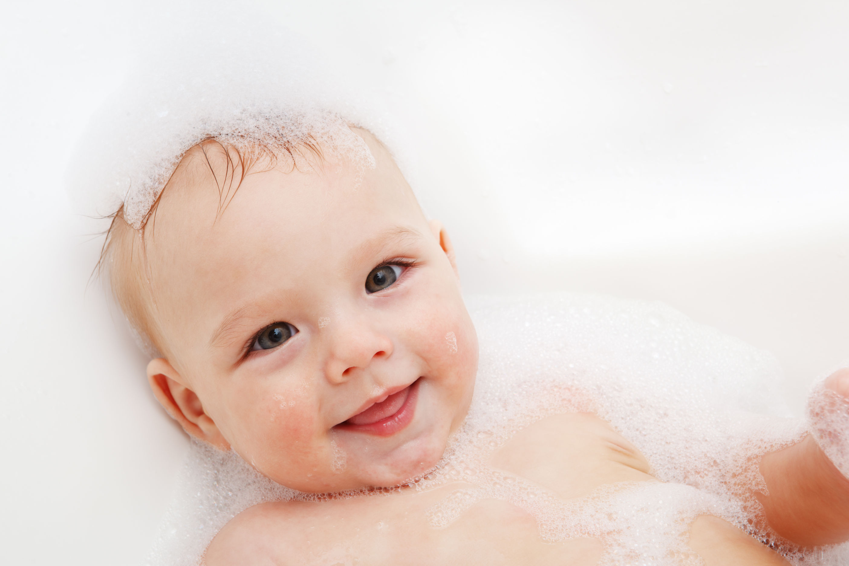 Bathing your Baby: A Step-by-Step Guide - NEOtech Care